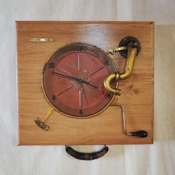 Victrola Record Player Clock - Inspired Finds